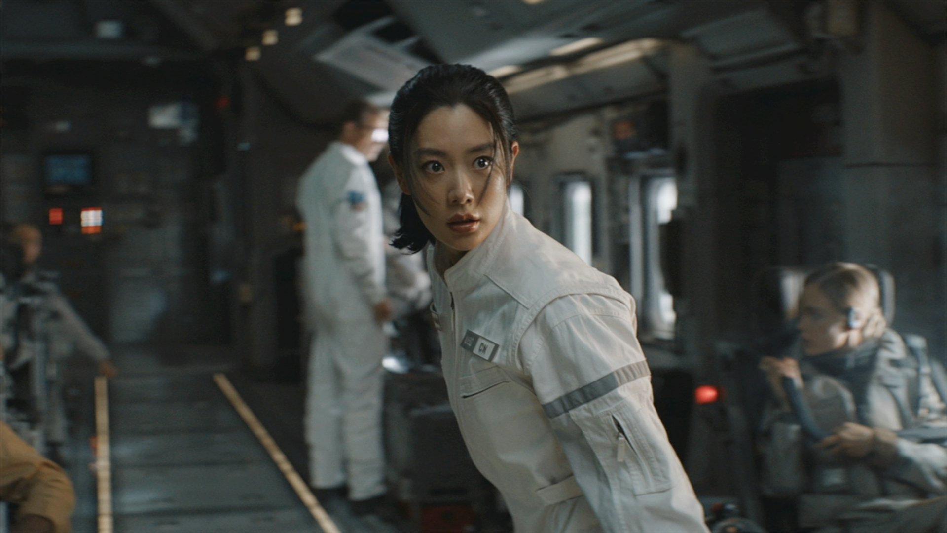 [오늘 뭘 볼까] 전편보다 더 큰 스케일로 돌아온 영화 '유랑지구2'