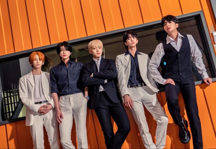 신예 브이브이에스(VVS), 신곡 ‘위 온 탑’ 15일 유튜브서 선 공개