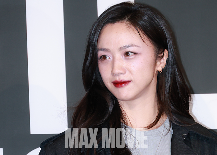 [맥스포토] 탕웨이, 시선 사로잡는 레드립